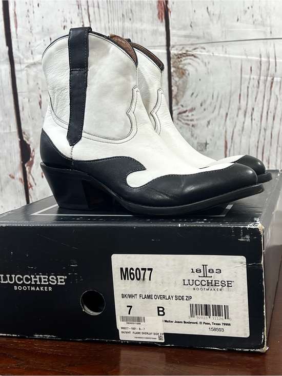 Lucchese | Shoes | Lucchese Bianca Black And White Flame Overlay Side ...